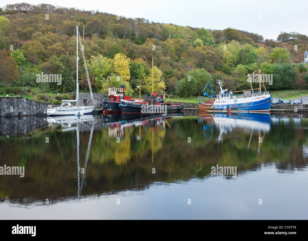 Boat in crinan canal hi-res stock photography and images - Alamy