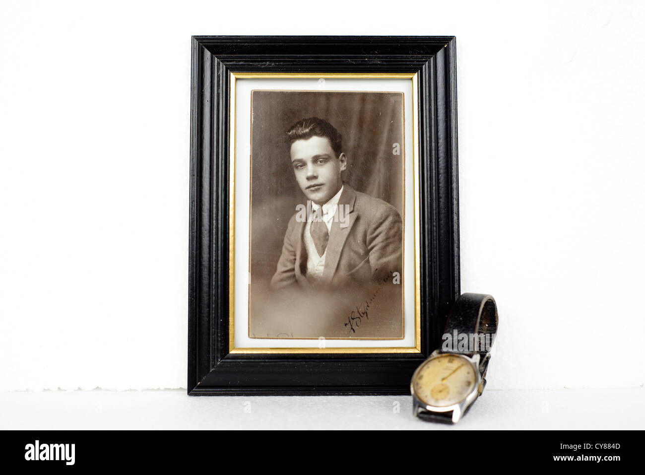 1930s photo frame hi-res stock photography and images - Alamy