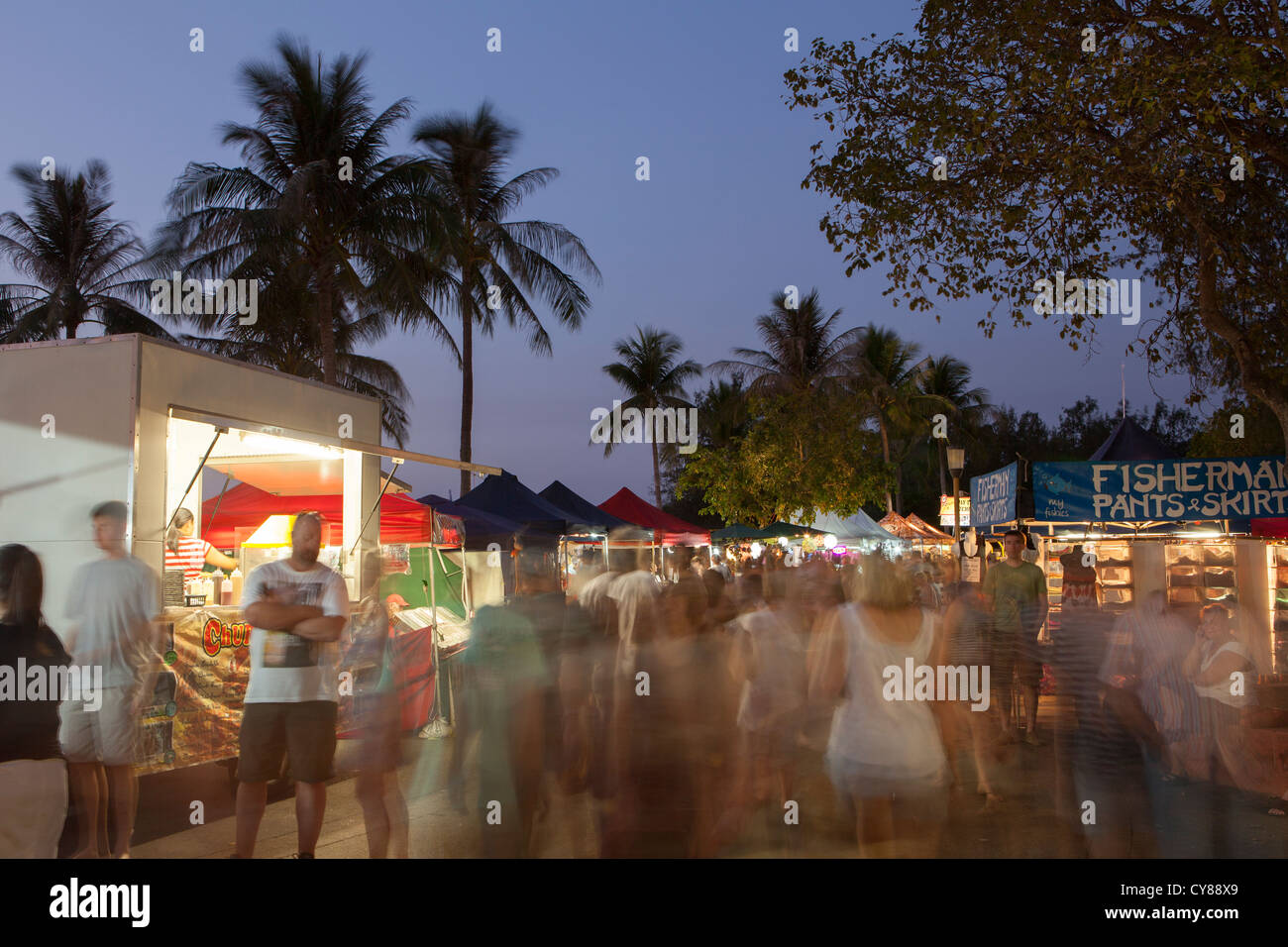 People moving through the stalls at Mindil Beach sunset market, Darwin ...