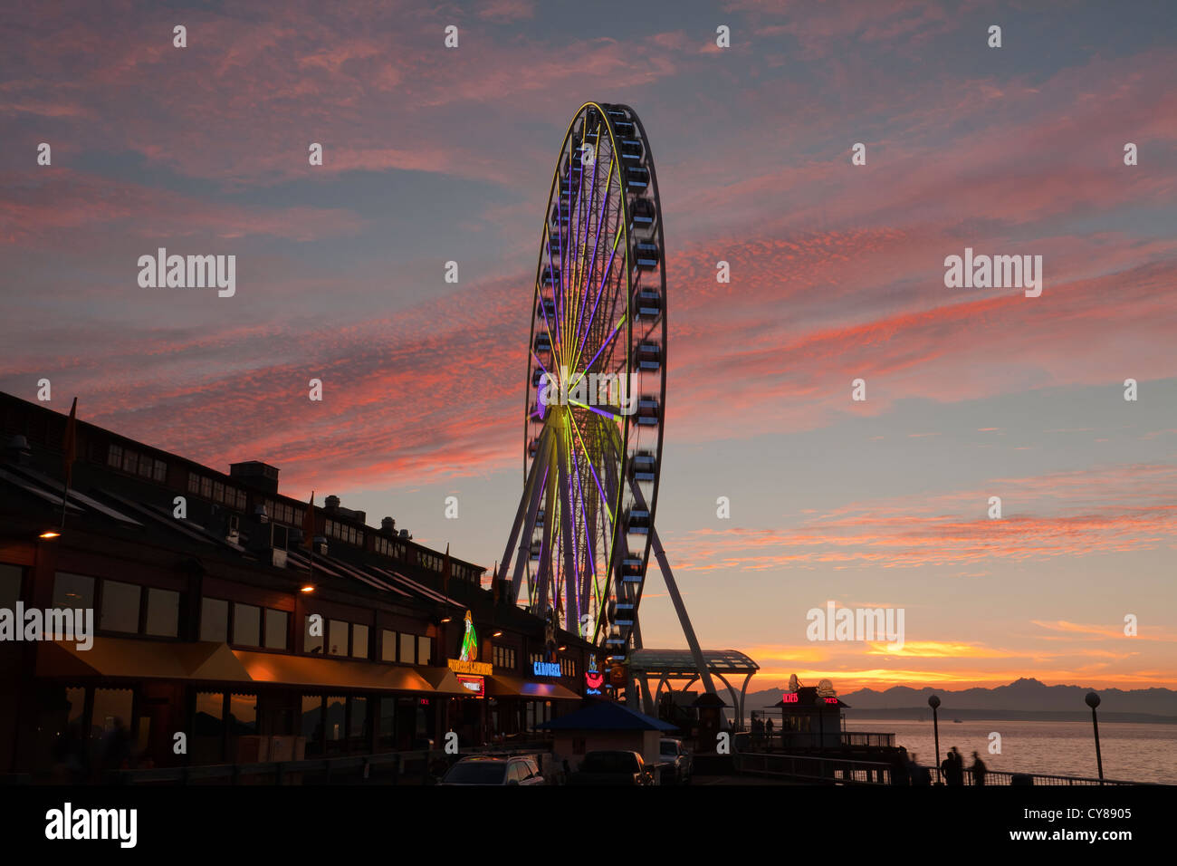 Ferris wheel lights sunset hi-res stock photography and images - Alamy