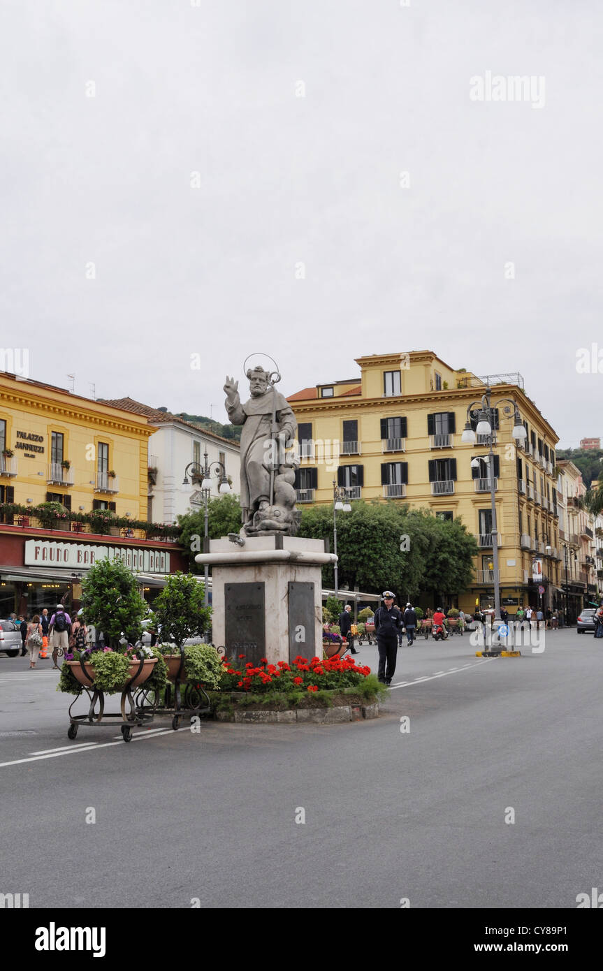 Piazza Tasso, in the centre of Sorrento, Italy Stock Photo - Alamy