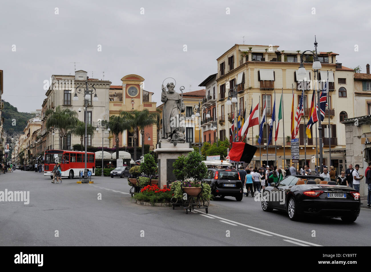Piazza tasso in sorrento italy hi-res stock photography and images - Alamy