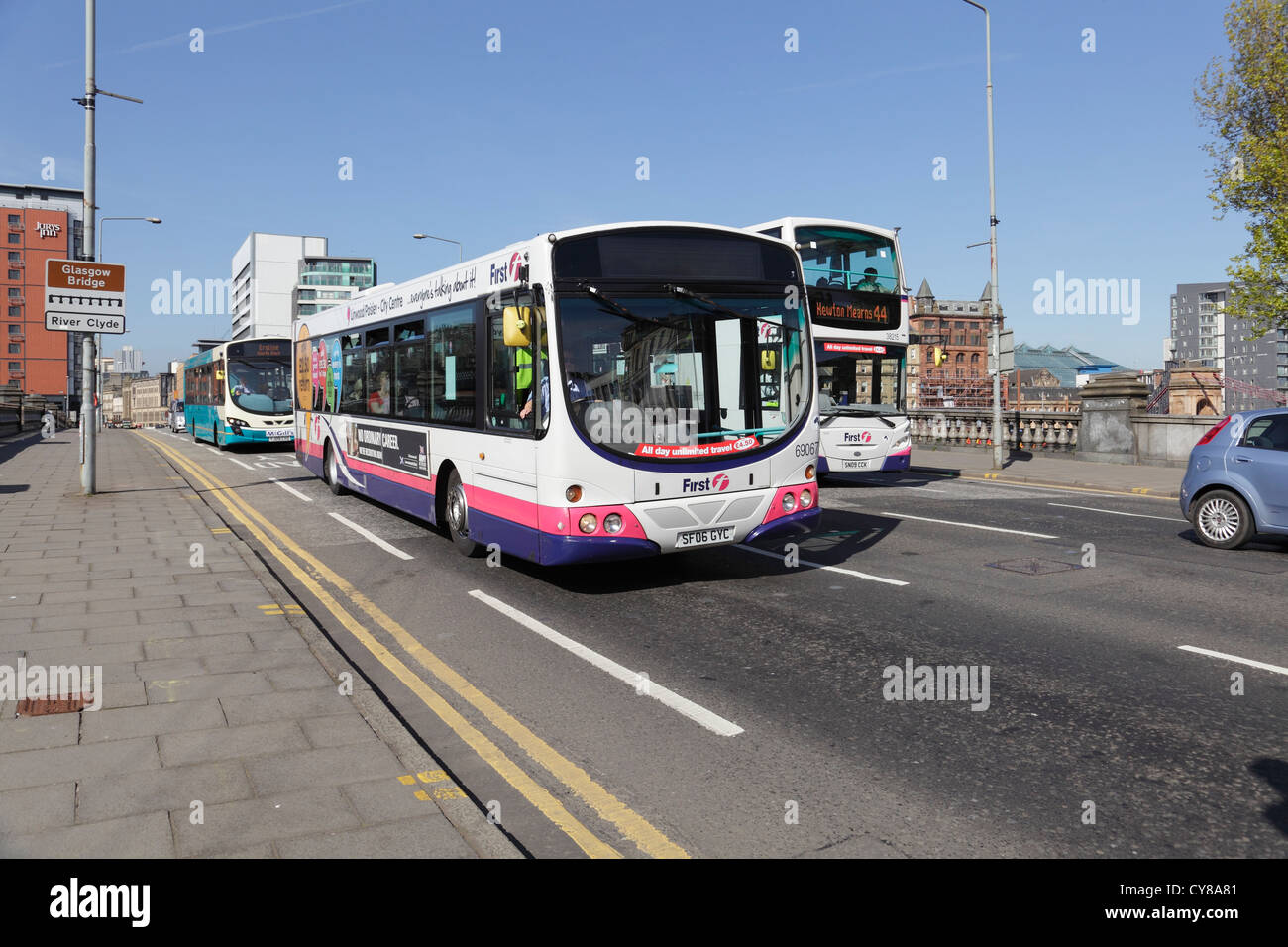 First bus glasgow hi-res stock photography and images - Alamy