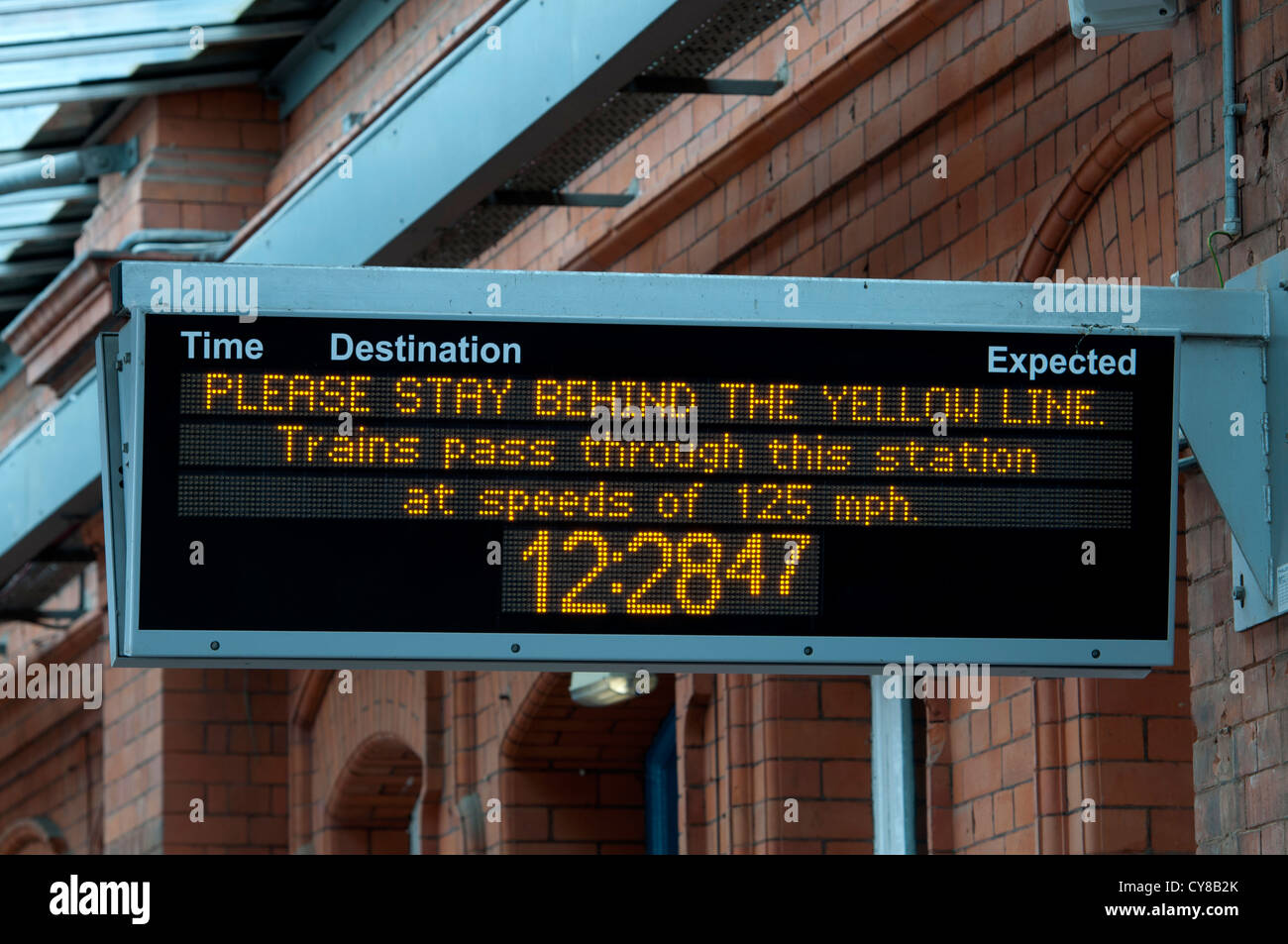 Digital station clock hi-res stock photography and images - Alamy