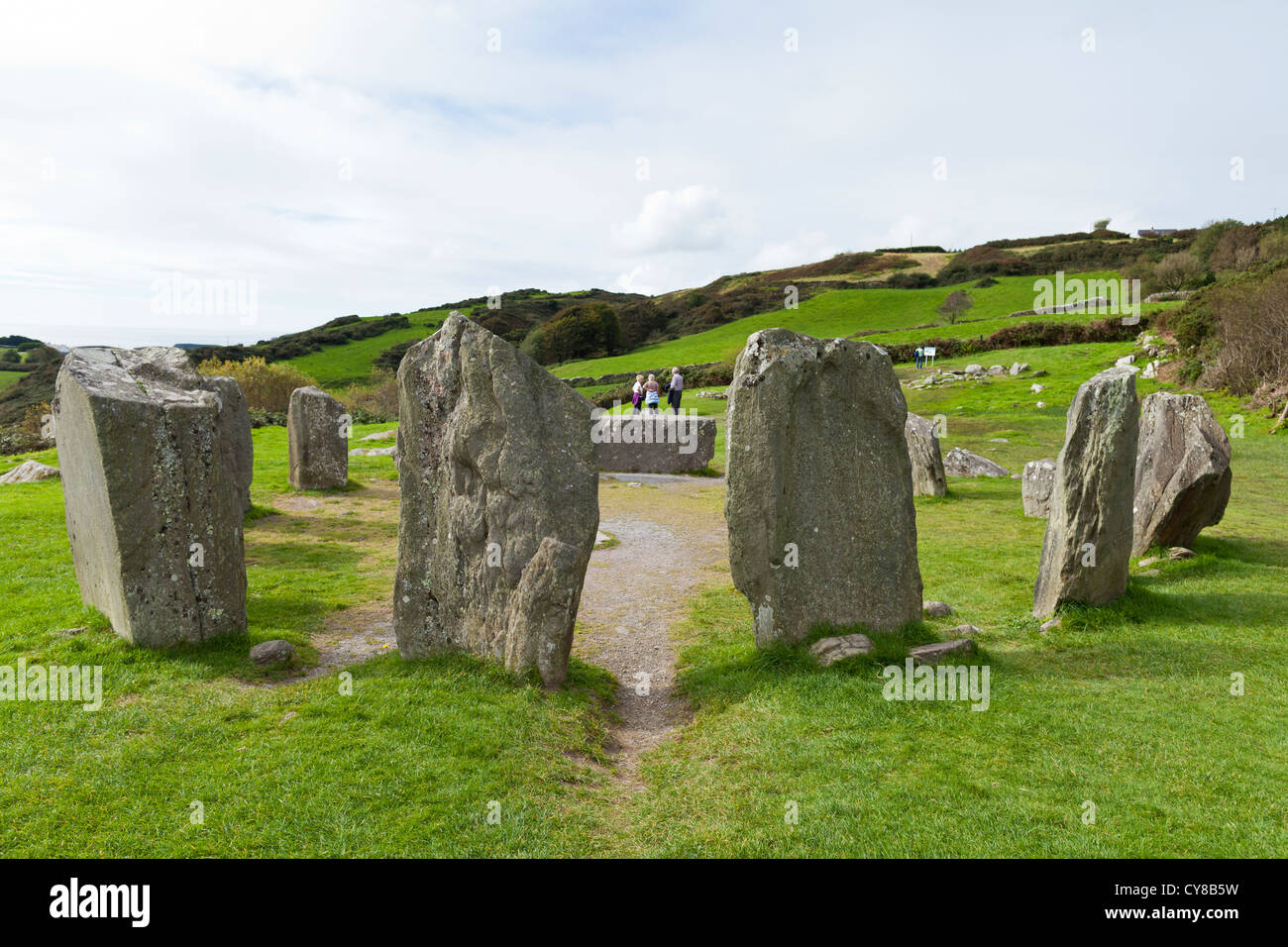 Neolithic standing stone ireland hi-res stock photography and images ...