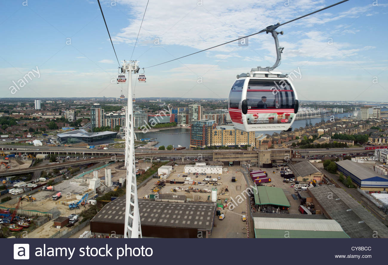 Emirates Cable Car London High Resolution Stock Photography and Images ...
