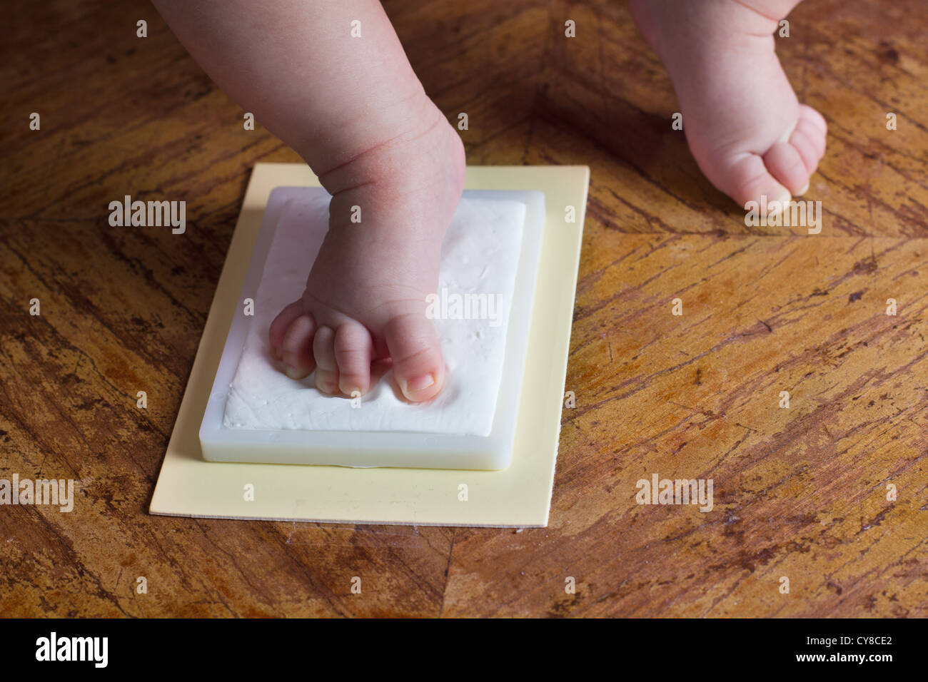 Toe prints hi-res stock photography and images - Alamy