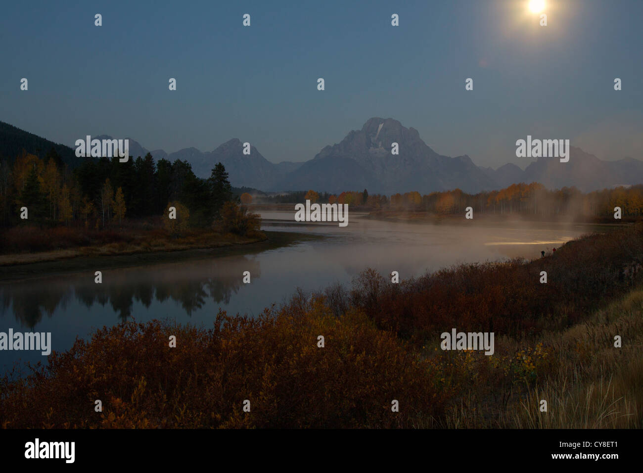 Rising setting hi-res stock photography and images - Alamy