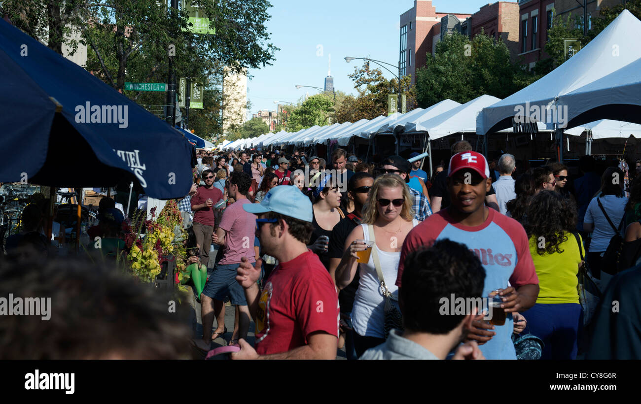 Craft fair hi-res stock photography and images - Alamy