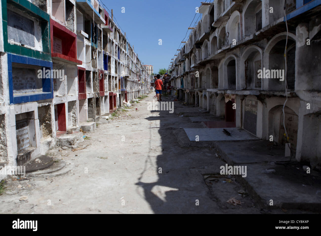 graveyard tombs,Carreta cemetery,Cebu,Philippines Stock Photo - Alamy