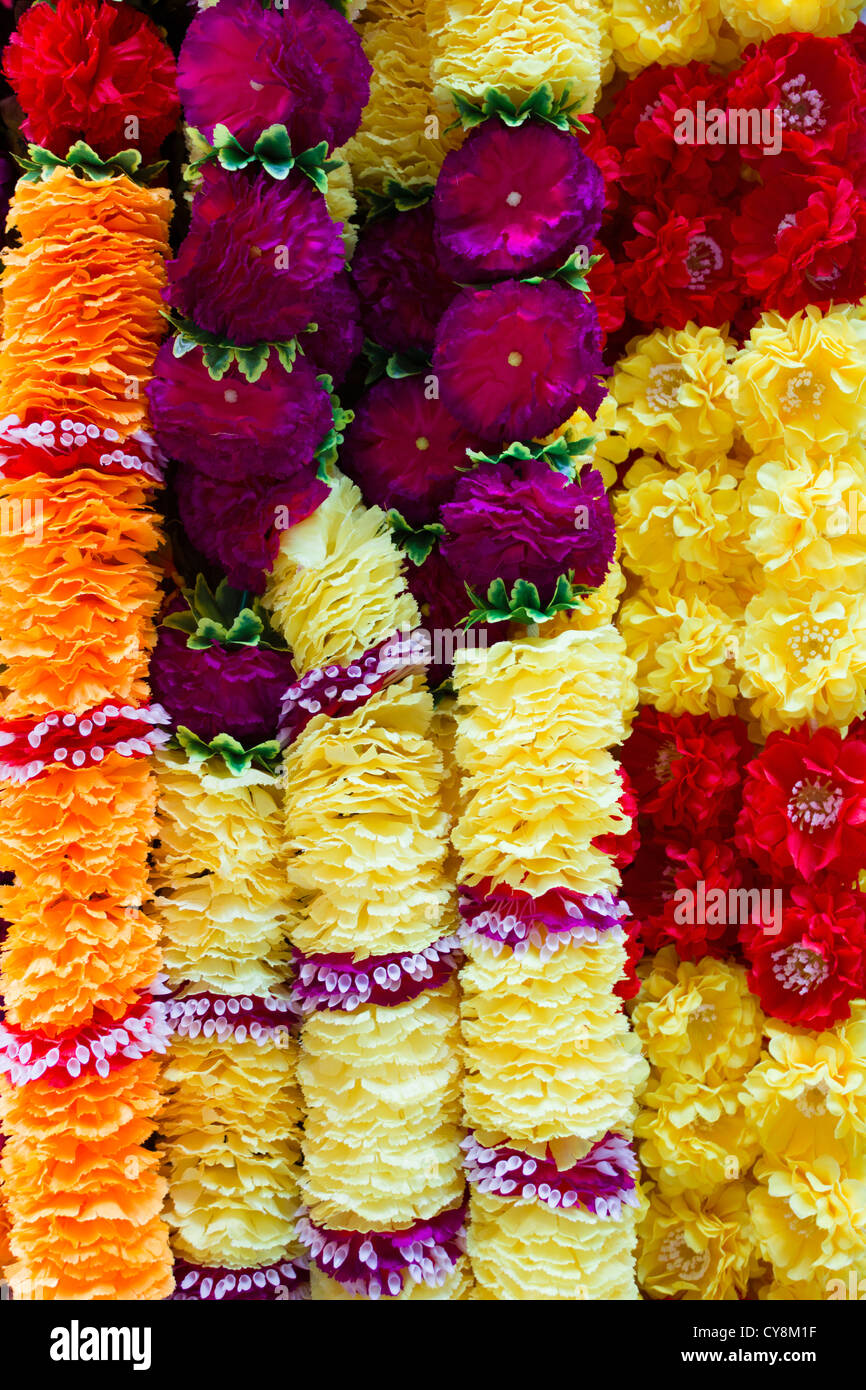 Hanging leaf garlands hi-res stock photography and images - Alamy