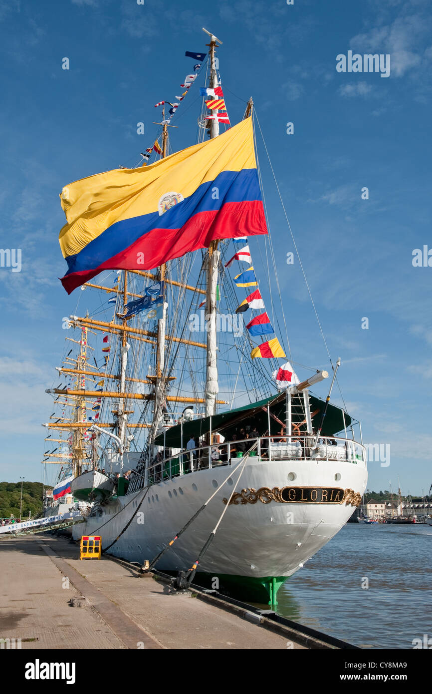 Tall ships hi-res stock photography and images - Alamy