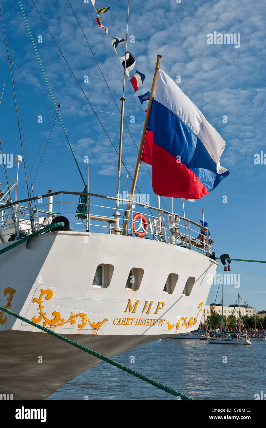 Flying ship russian hi-res stock photography and images - Alamy