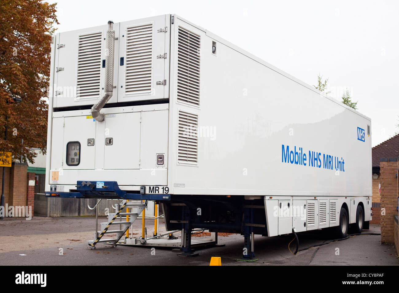 Nhs mri hi-res stock photography and images - Alamy