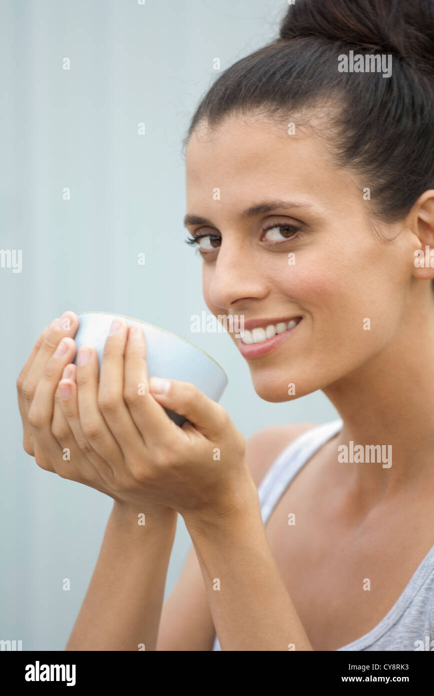 Woman holds cupped hands hi-res stock photography and images - Alamy