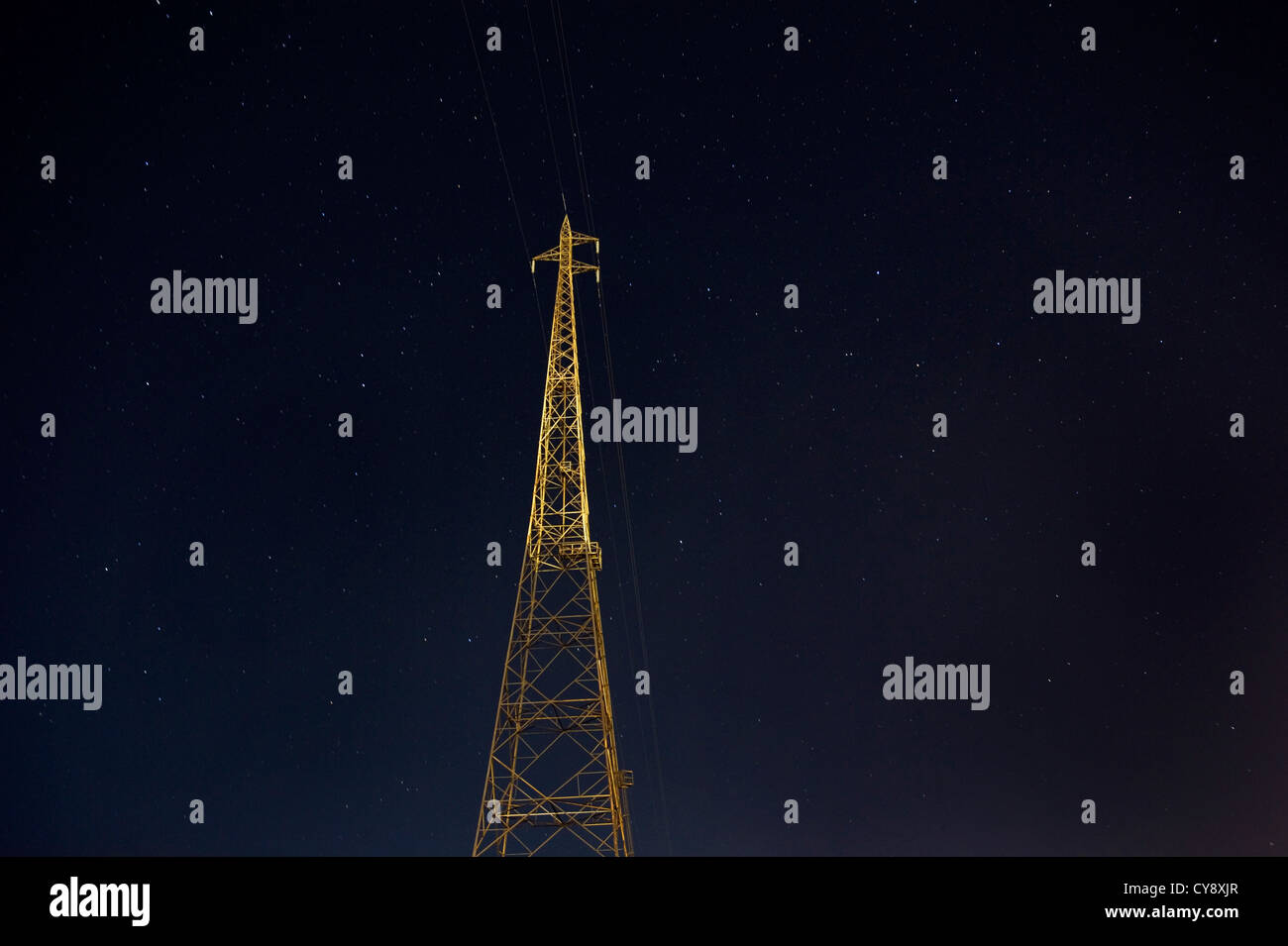 Night pylon hi-res stock photography and images - Alamy