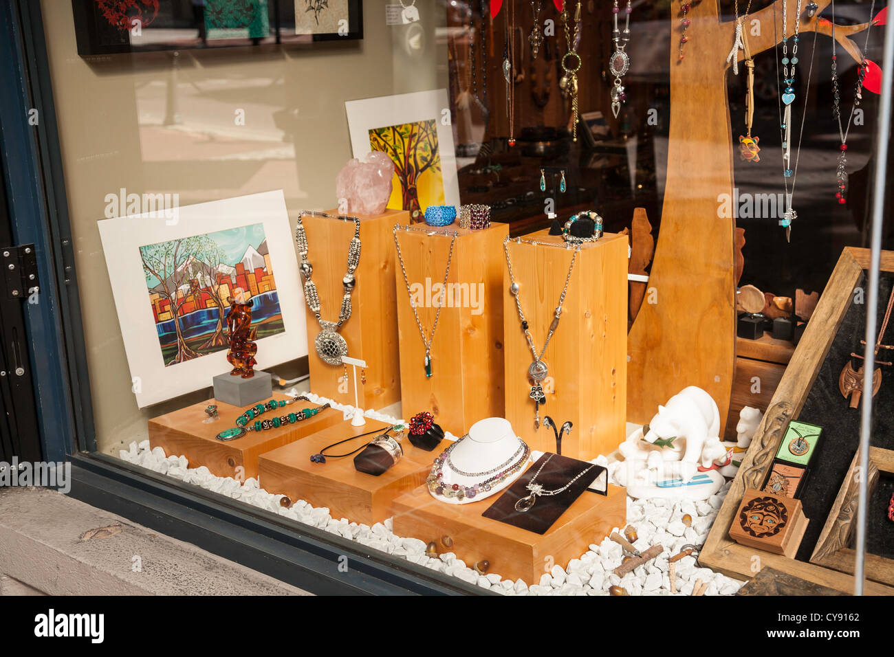 Art Gallery Window, Gastown, Vancouver, CA Stock Photo - Alamy