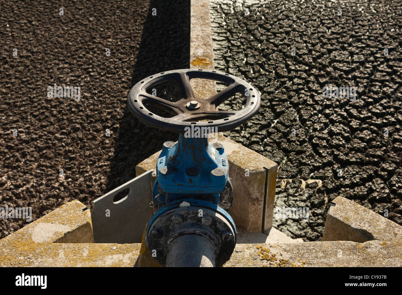 Plant valve hi-res stock photography and images - Alamy