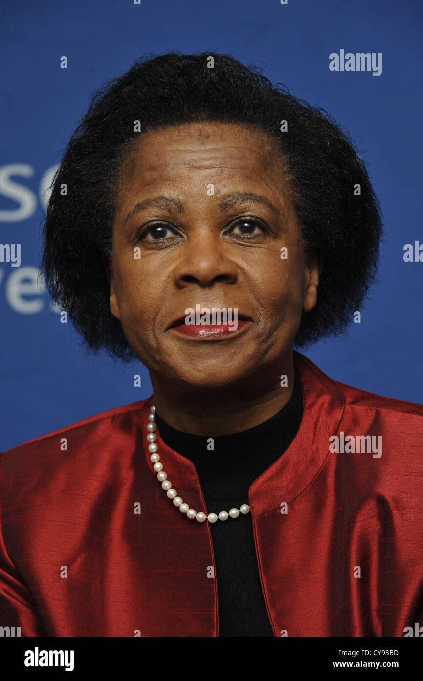 Mamphela Ramphele :First South African,MD of the WORLD BANK 10/08/10 ...