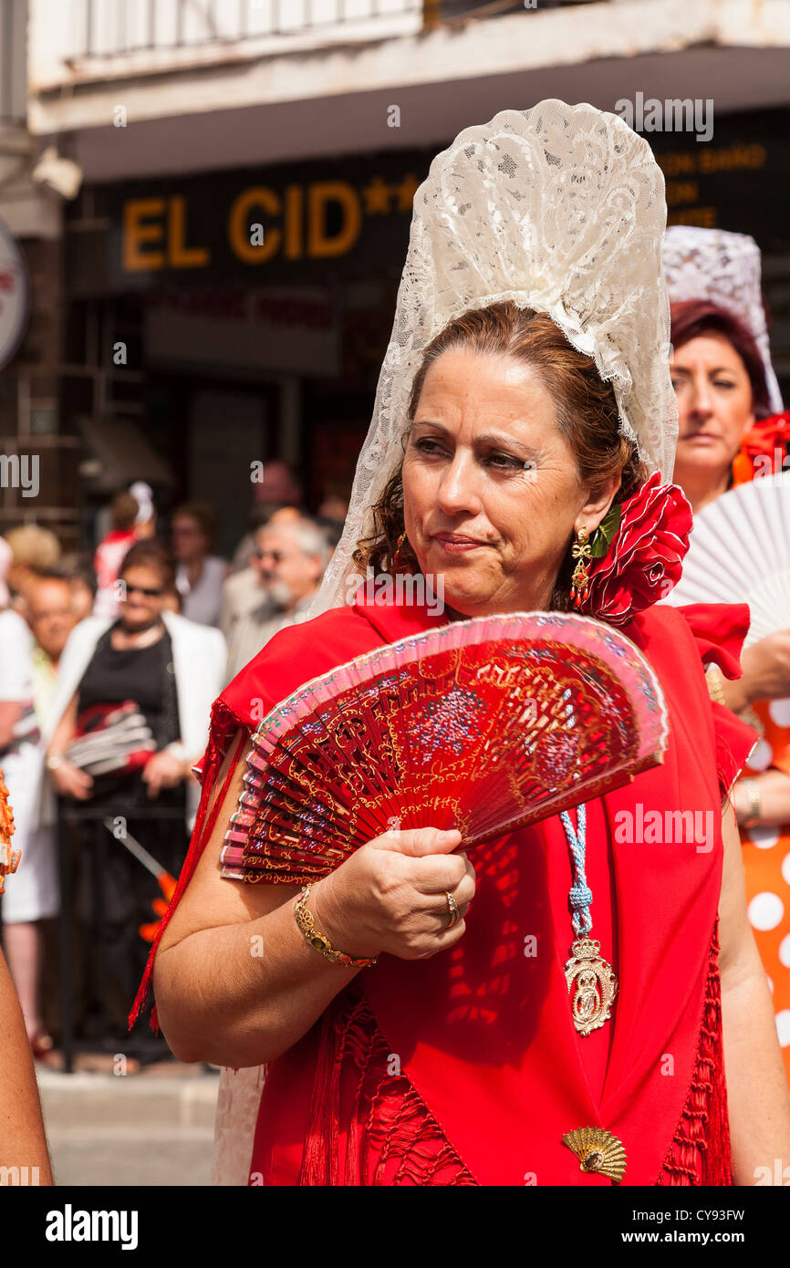 Spanish lady with fan hi-res stock photography and images - Alamy