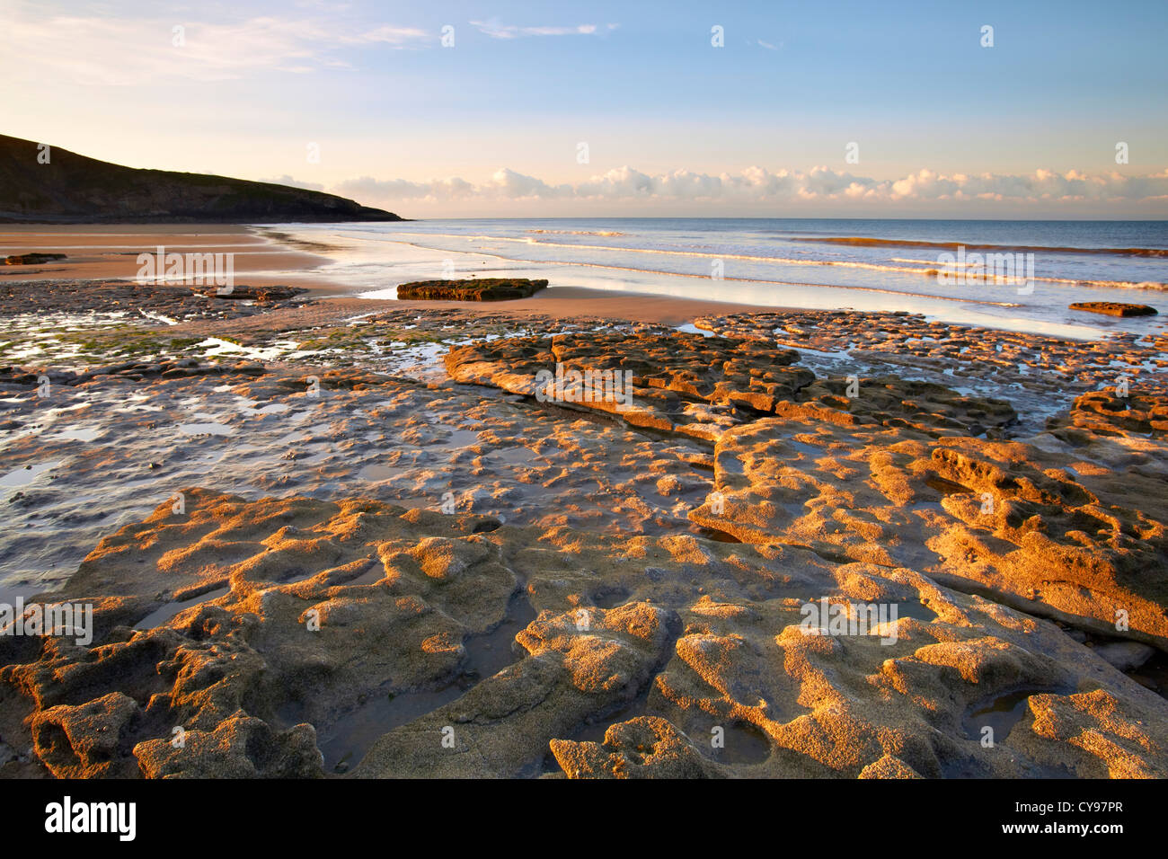 Dunraven Bay, Southerndown, low tide, dawn Stock Photo - Alamy