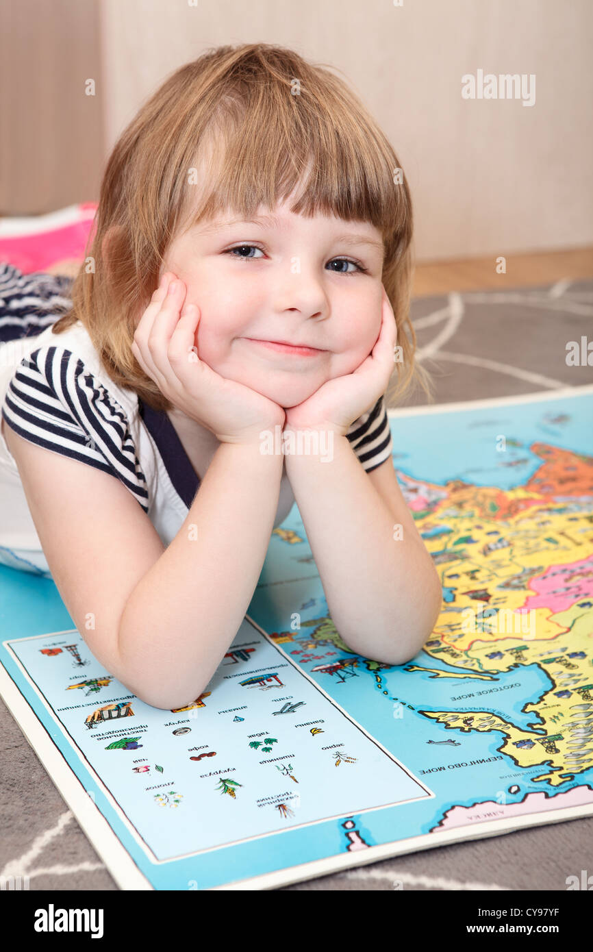 Atlas map kids hi-res stock photography and images - Alamy
