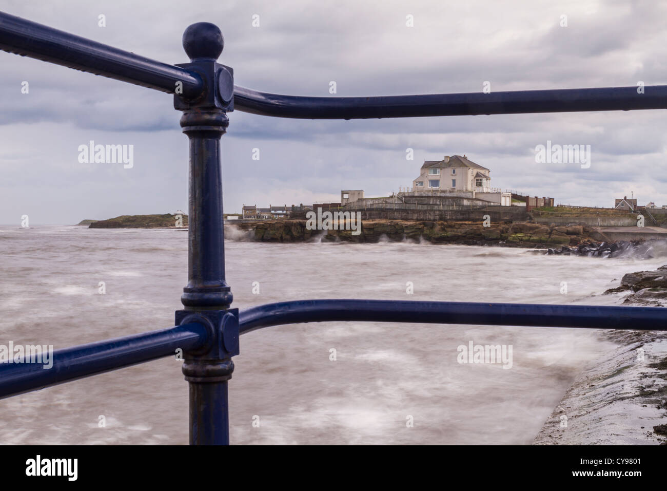 Amble harbour and Pan Point on the Northumberland coast, England Stock ...