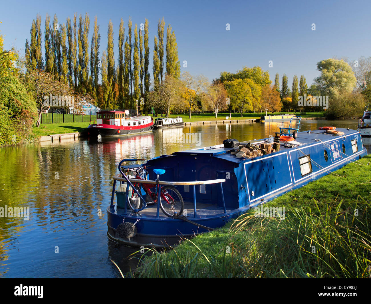 Houseboats Uk High Resolution Stock Photography and Images - Alamy