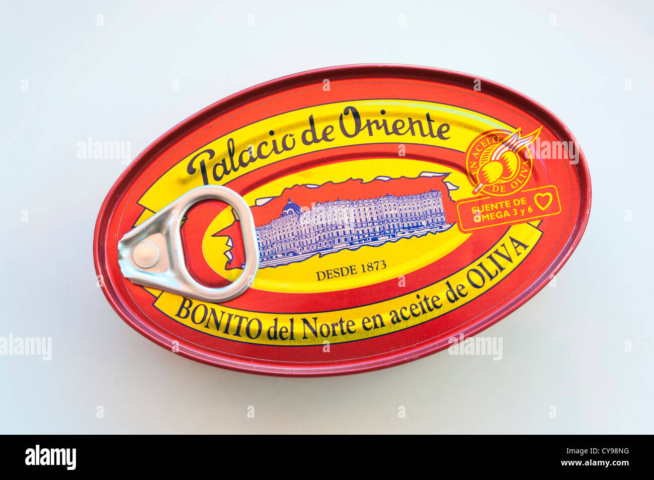 Tins of tuna hi-res stock photography and images - Alamy