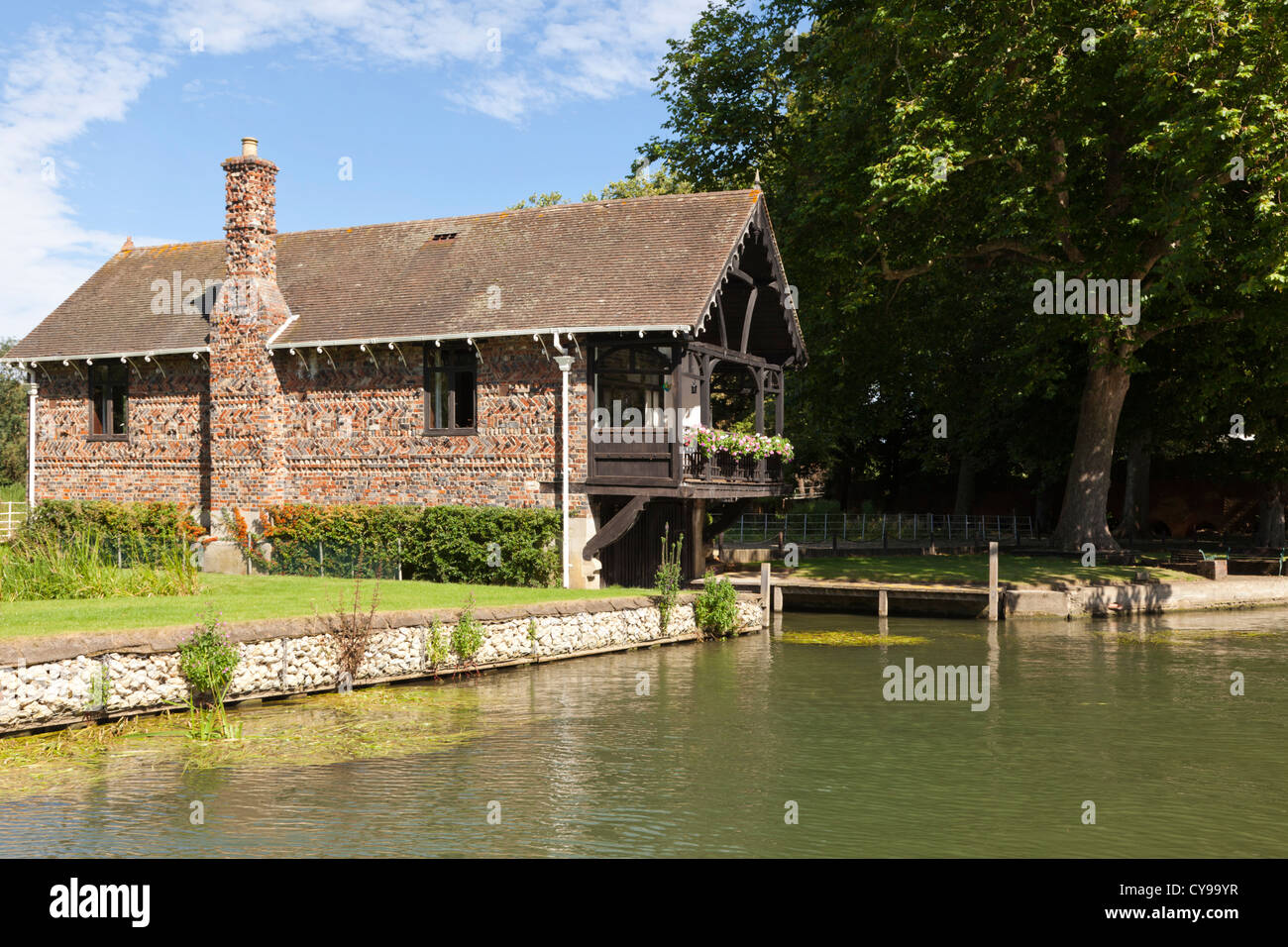 A rustic boathouse beside the River Thames at Shillingford, Oxfordshire ...