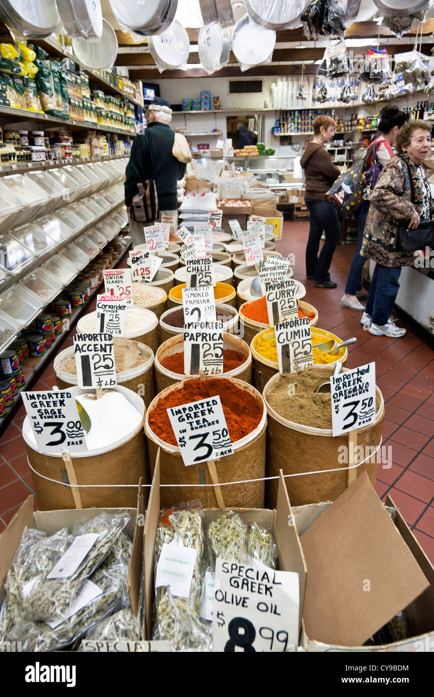 Old imported spices hi-res stock photography and images - Alamy