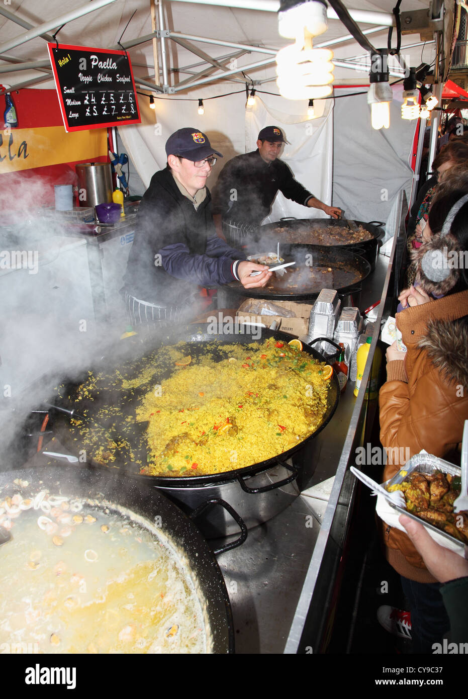 Paella festival hi-res stock photography and images - Alamy