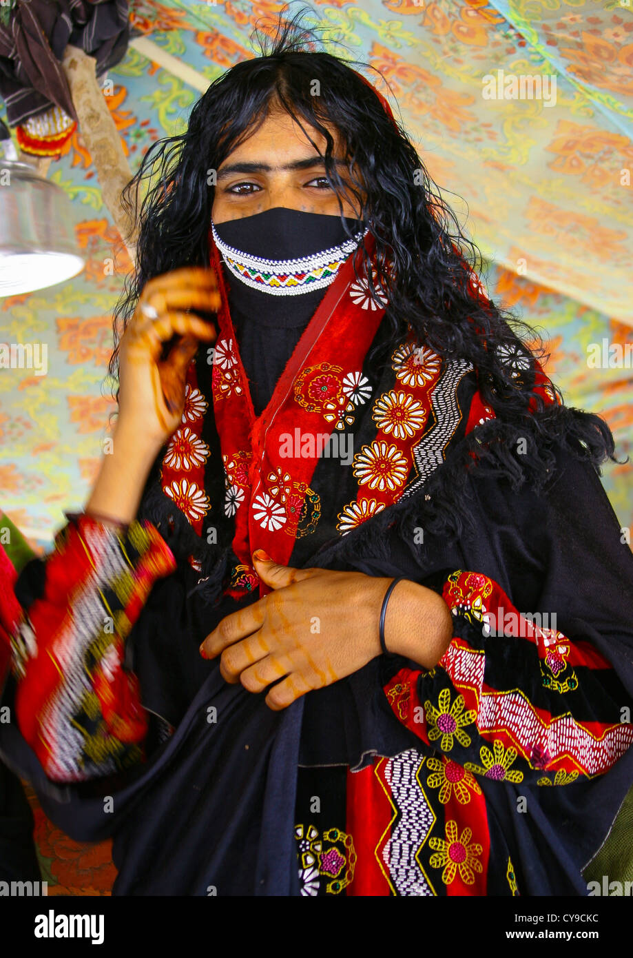 Rashaida Tribe Woman Near Massawa, Eritrea Stock Photo - Alamy