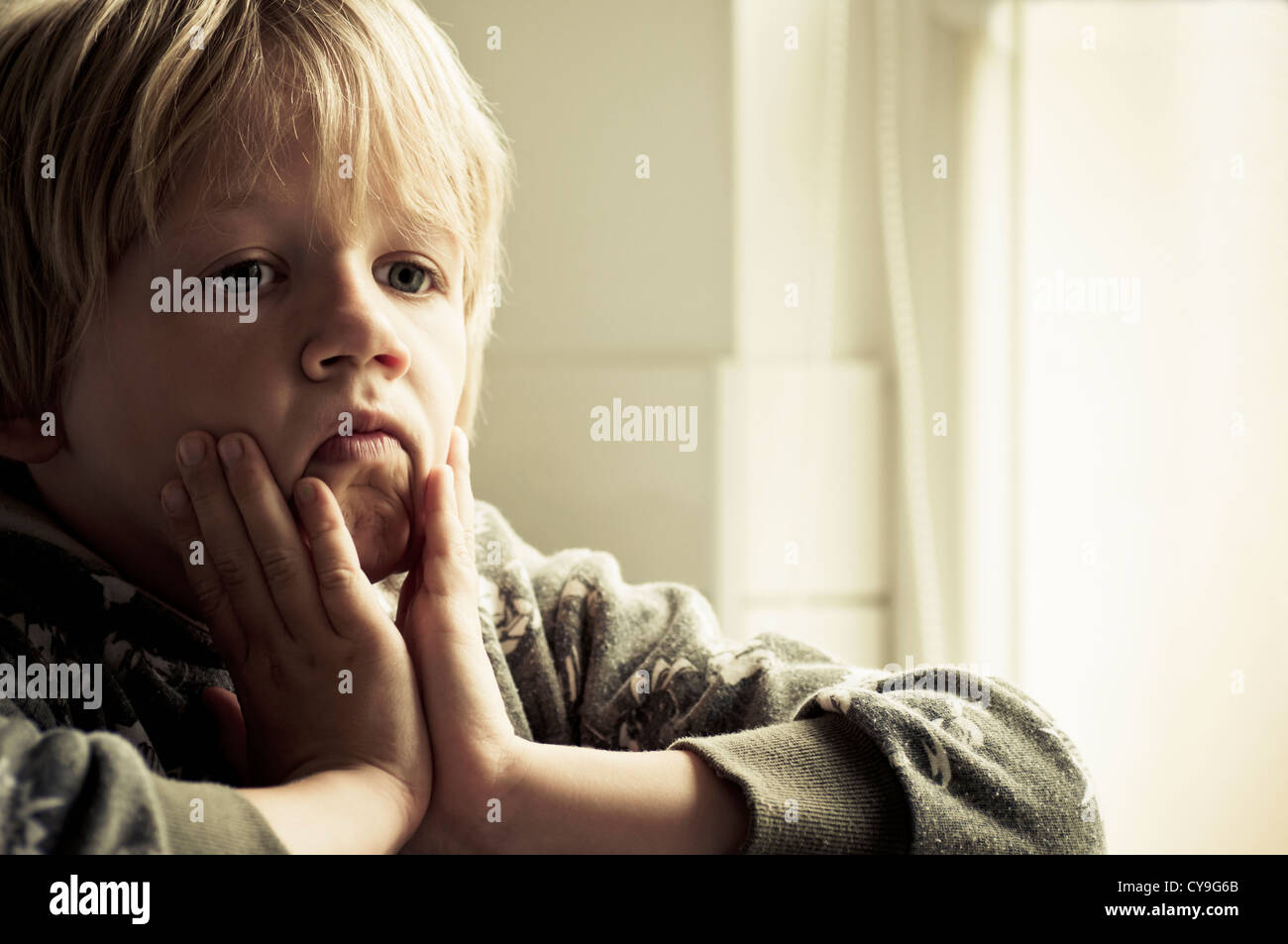 Boy scared victim hi-res stock photography and images - Alamy