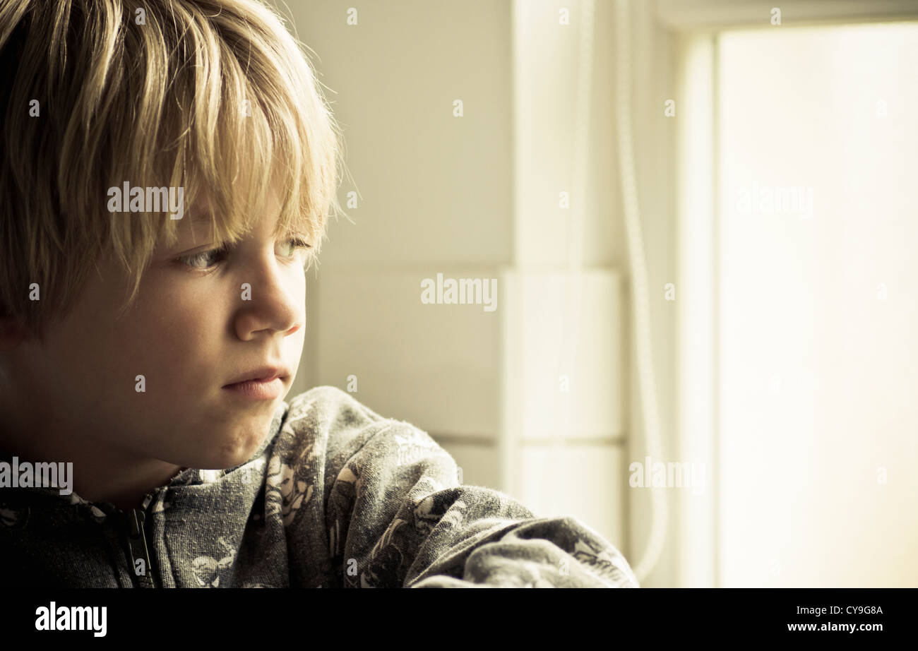 Sad little boy Stock Photo - Alamy