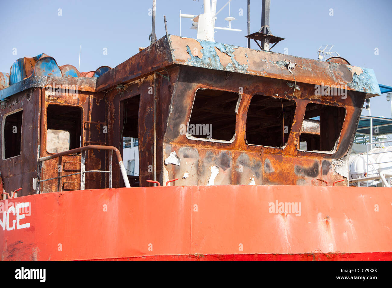 Burnt out boat hi-res stock photography and images - Alamy