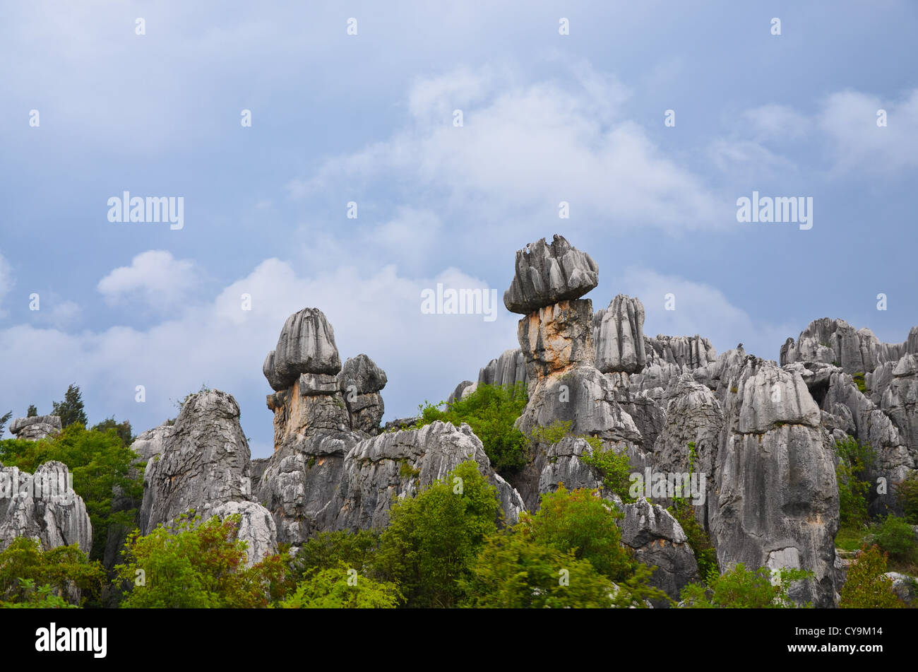 Beautiful kunming hi-res stock photography and images - Alamy