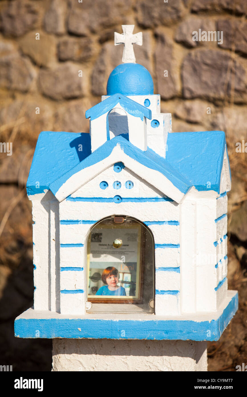 Roadside chapel hi-res stock photography and images - Alamy
