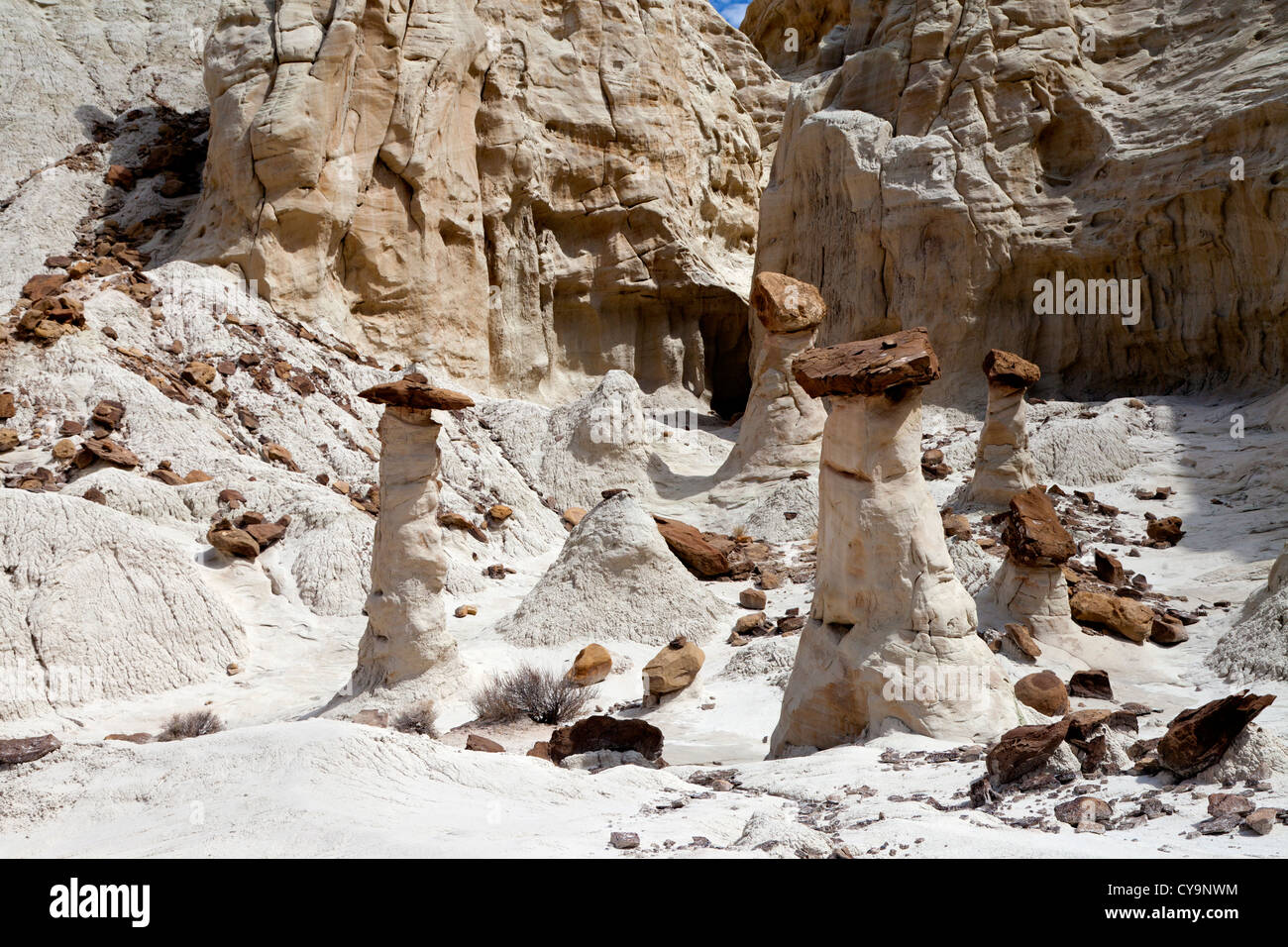 Toadstool hoodoo formation in Grand Staircase Escalante National ...
