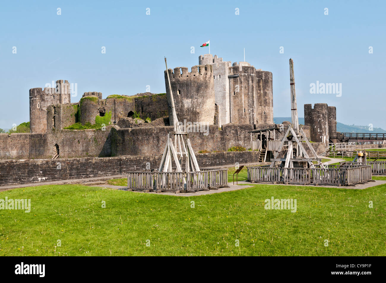 Trebuchet castle hi-res stock photography and images - Alamy