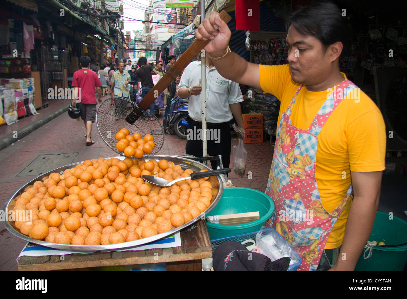 Street food vendors, Bangkok, Thailand Stock Photo - Alamy