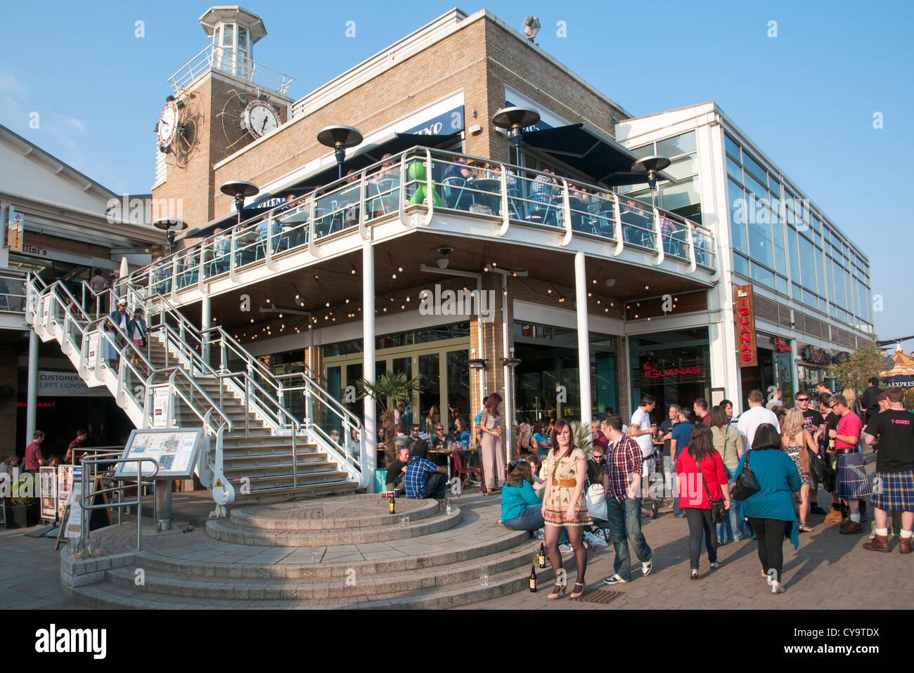 Cardiff bay bar hi-res stock photography and images - Alamy
