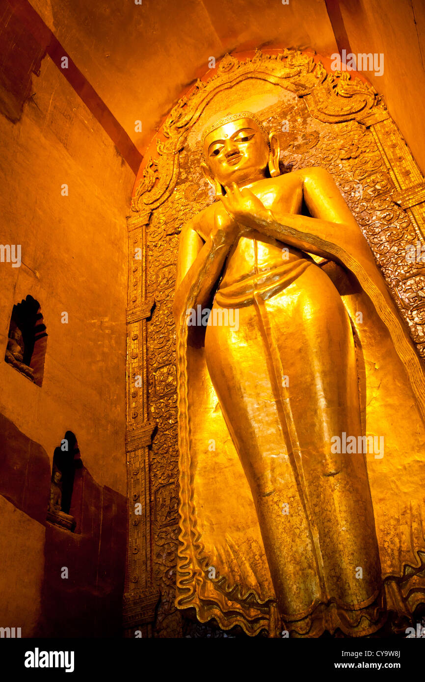 Buddha statue in a temple in Myanmar Stock Photo - Alamy