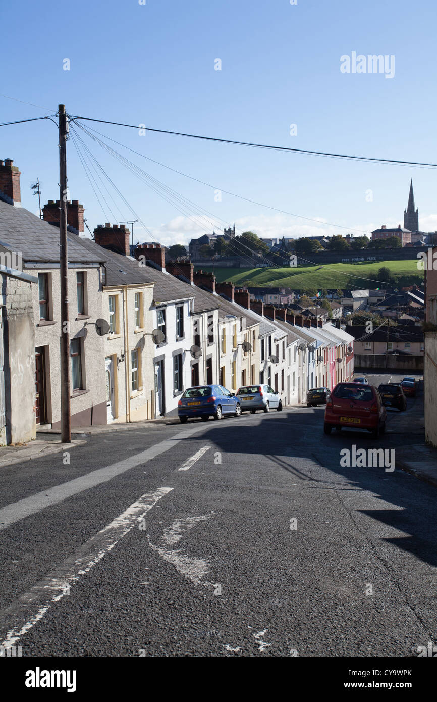 gmlh0310 4819 Terrace houses in Derry Londonderry Northern Ireland ...