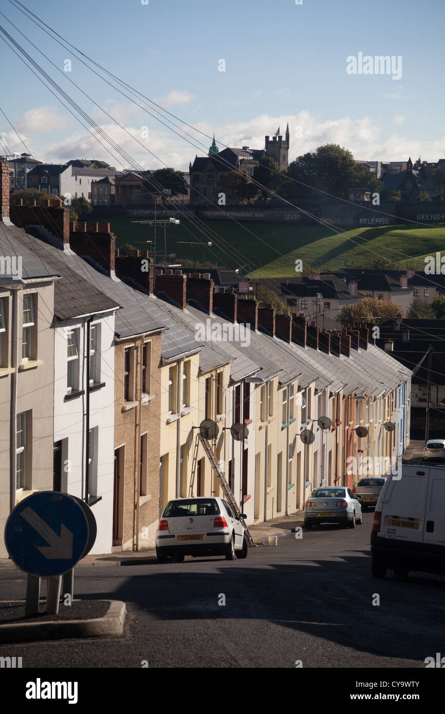 Walls in londonderry city hi-res stock photography and images - Alamy