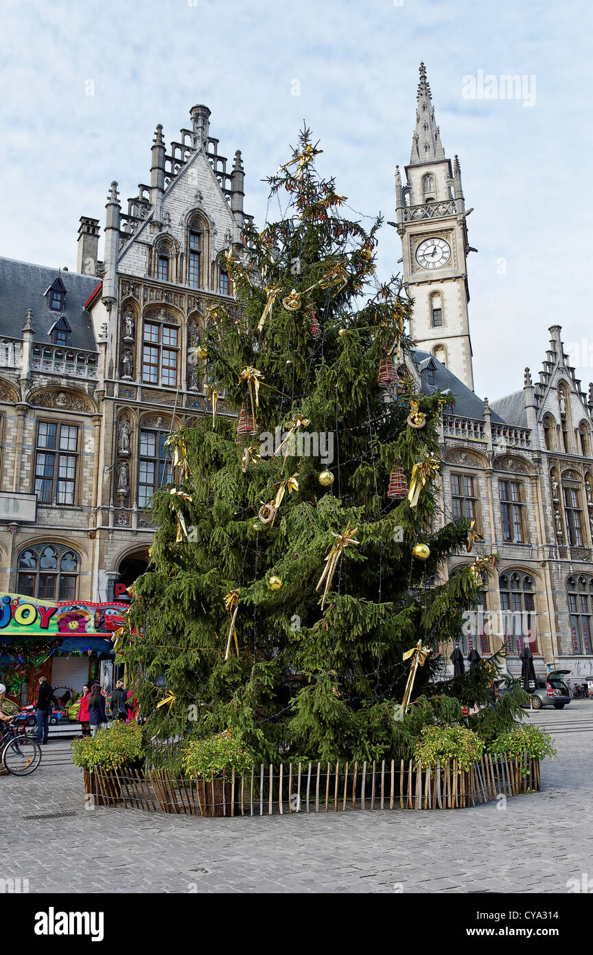 Neo gothic post office hi-res stock photography and images - Alamy
