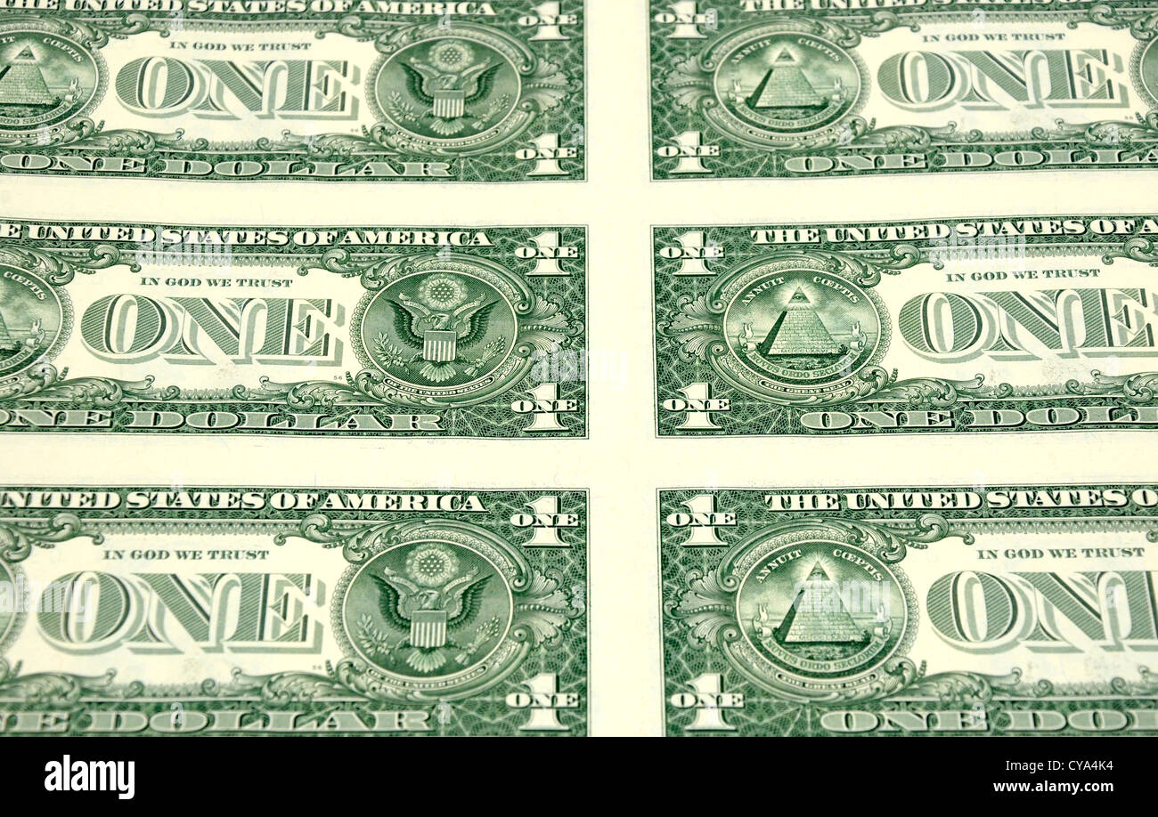 USA Uncut One 1 Dollar Bank Notes Stock Photo - Alamy