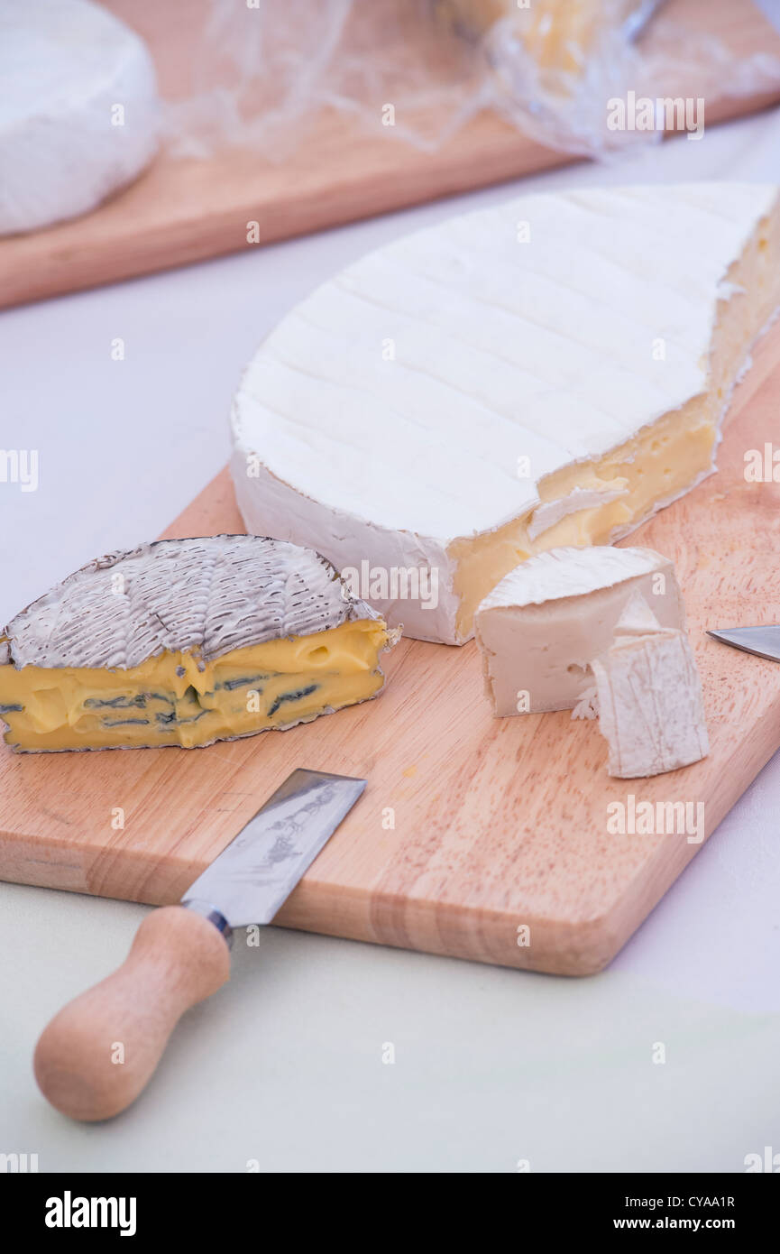 Soft cheeses hi-res stock photography and images - Alamy