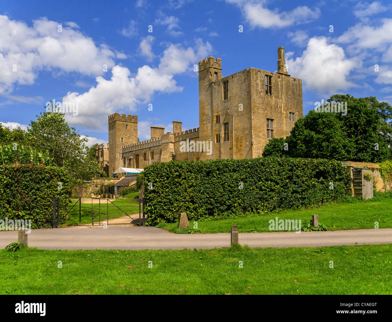 grounds estate stately home Stock Photo - Alamy