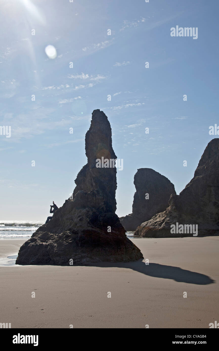 Craggy rock stacks on an Oregon Beach Stock Photo - Alamy